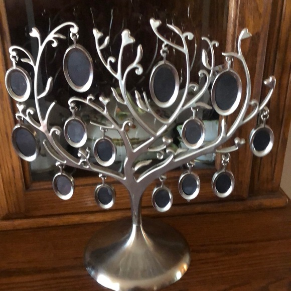 Accents | Family Tree Decoration | Poshmark